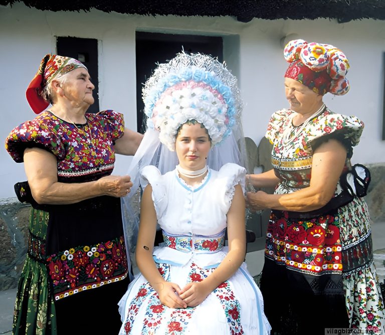 25 Most Amazing Traditional Wedding Looks From Around the World - Inpic.net