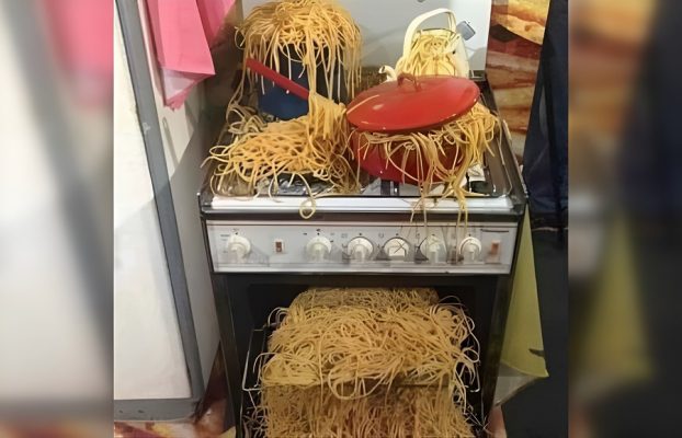 Cooking Catastrophes: 25 Funniest Moments in the Kitchen - Page 18 of ...